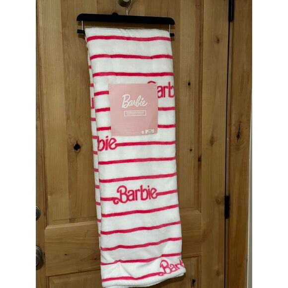 Barbie | Bedding | Barbie White And Pink Stripes Oversized Throw 6 X 70 ...